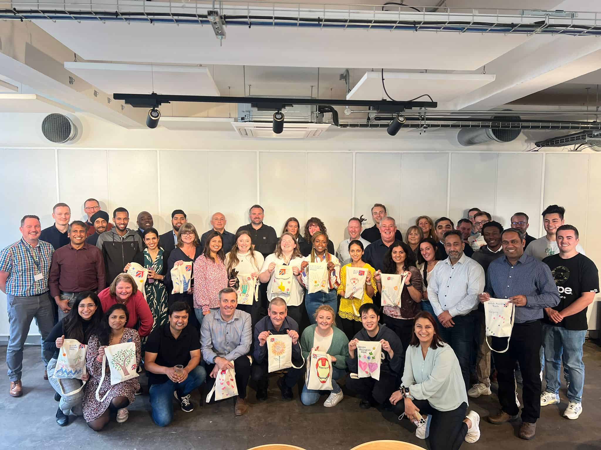 20 Team Building Activities for Communication | Team Tactics