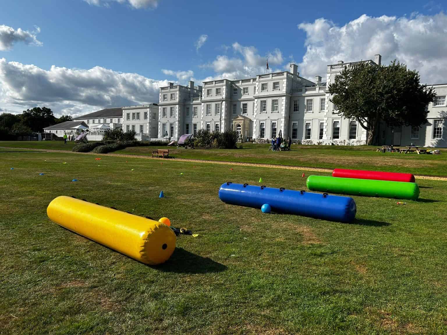 25 Team Building Activities For Large Groups | Team Tactics