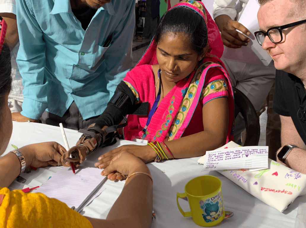 Give a Helping Hand | Charity Team Building | Team Tactics