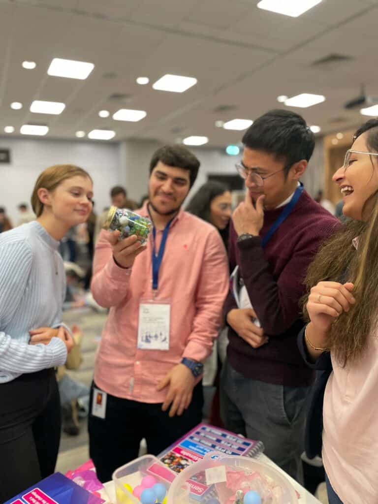 20 Icebreaking Team Building Activities For New Teams | Team Tactics